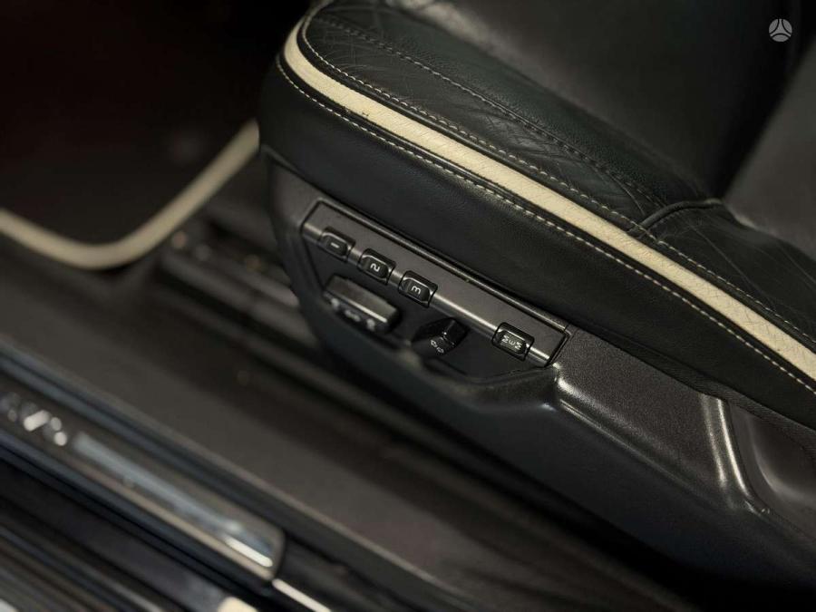 Melns Volvo XC90 2011 Klaipėda, ar dzinēja tilpumu 2.40 L un nobraukumu 273 tūkst. km par 11900 €, foto 25 vietnē AUTOMOTO.COM.LV