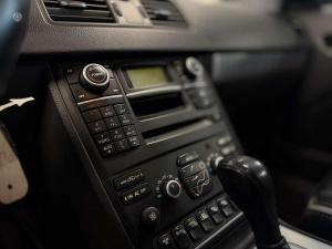 Melns Volvo XC90 2011 Klaipėda, ar dzinēja tilpumu 2.40 L un nobraukumu 273 tūkst. km par 11900 €, foto 36 vietnē AUTOMOTO.COM.LV