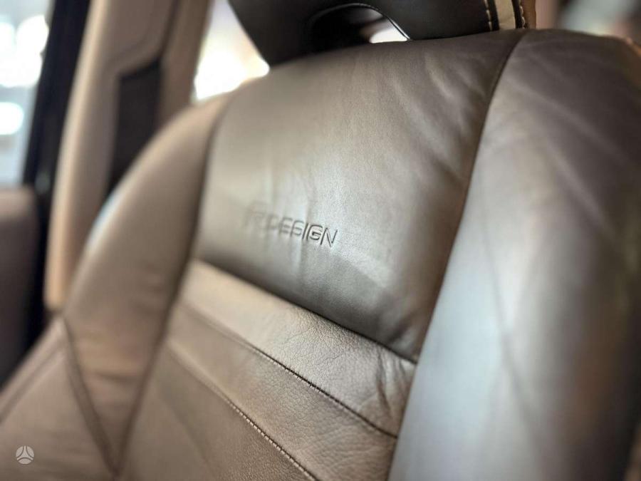 Melns Volvo XC90 2011 Klaipėda, ar dzinēja tilpumu 2.40 L un nobraukumu 273 tūkst. km par 11900 €, foto 37 vietnē AUTOMOTO.COM.LV