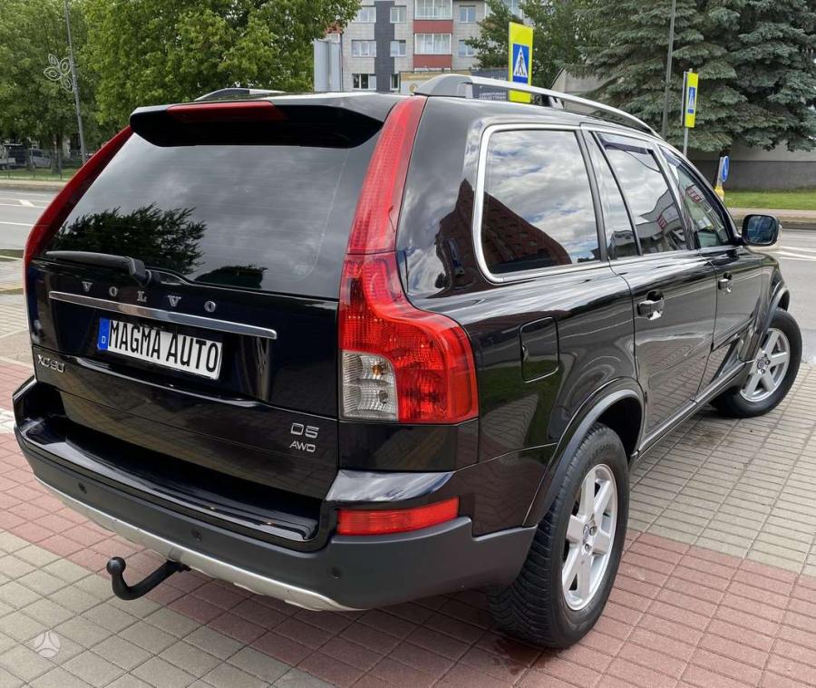 Melns Volvo XC90 2011 Marijampole, ar dzinēja tilpumu 2.40 L un nobraukumu 286 tūkst. km par 10750 €, foto 5 vietnē AUTOMOTO.COM.LV