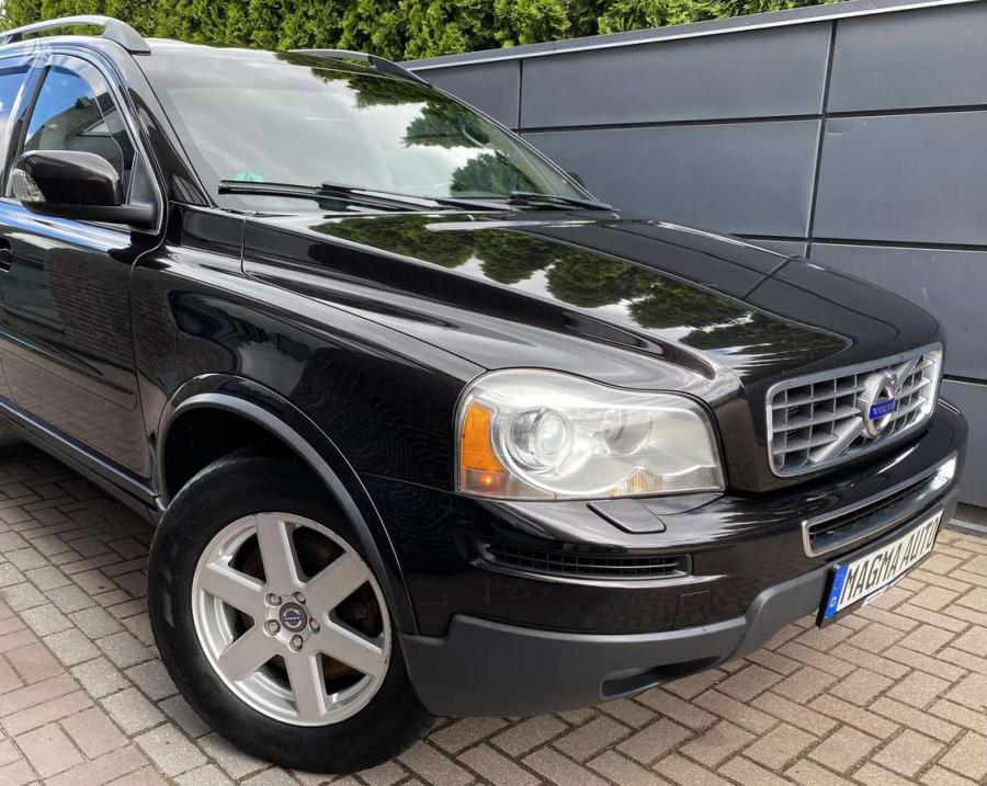 Melns Volvo XC90 2011 Marijampole, ar dzinēja tilpumu 2.40 L un nobraukumu 286 tūkst. km par 10750 €, foto 7 vietnē AUTOMOTO.COM.LV