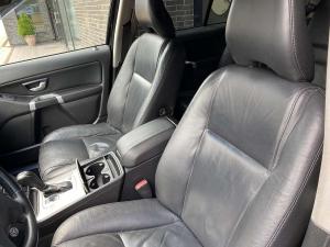 Melns Volvo XC90 2011 Marijampole, ar dzinēja tilpumu 2.40 L un nobraukumu 286 tūkst. km par 10750 €, foto 32 vietnē AUTOMOTO.COM.LV