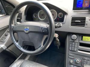 Melns Volvo XC90 2011 Marijampole, ar dzinēja tilpumu 2.40 L un nobraukumu 286 tūkst. km par 10750 €, foto 42 vietnē AUTOMOTO.COM.LV