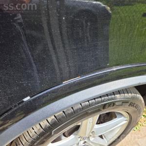 Black Volvo XC90 2011 in Riga, with an engine capacity of 2.40 L and mileage of 352 thousand km for 10600 €, photo 10 on AUTOMOTO.COM.LV