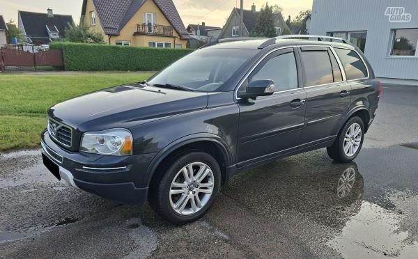 Black Volvo XC90 2011 in Marijampole, with an engine capacity of 2.40 L and mileage of 330 thousand km for 8999 €, photo 4 on AUTOMOTO.COM.LV