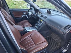 Melns Volvo XC90 2011 Marijampole, ar dzinēja tilpumu 2.40 L un nobraukumu 330 tūkst. km par 8999 €, foto 15 vietnē AUTOMOTO.COM.LV