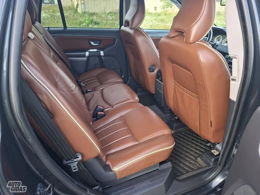Melns Volvo XC90 2011 Marijampole, ar dzinēja tilpumu 2.40 L un nobraukumu 330 tūkst. km par 8999 €, foto 17 vietnē AUTOMOTO.COM.LV