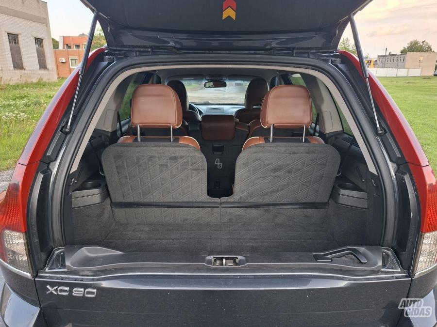 Melns Volvo XC90 2011 Marijampole, ar dzinēja tilpumu 2.40 L un nobraukumu 330 tūkst. km par 8999 €, foto 19 vietnē AUTOMOTO.COM.LV