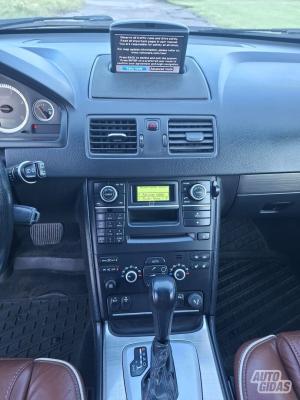 Melns Volvo XC90 2011 Marijampole, ar dzinēja tilpumu 2.40 L un nobraukumu 330 tūkst. km par 8999 €, foto 23 vietnē AUTOMOTO.COM.LV