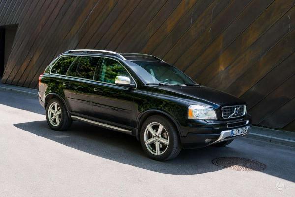 Volvo XC90 2011 Kauņa vietnē Melns Volvo XC90 2011 Kauņa, ar dzinēja tilpumu 3.19 L un nobraukumu 230 tūkst. km par 9000 €, foto 5 vietnē AUTOMOTO.COM.LV