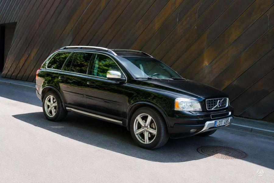 Black Volvo XC90 2011 in Kaunas, with an engine capacity of 3.19 L and mileage of 230 thousand km for 9000 €, photo 5 on AUTOMOTO.COM.LV