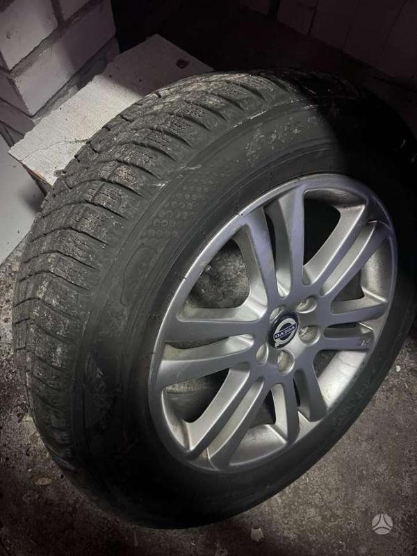 Volvo XC90 2011 Kauņa vietnē Melns Volvo XC90 2011 Kauņa, ar dzinēja tilpumu 3.19 L un nobraukumu 230 tūkst. km par 9000 €, foto 9 vietnē AUTOMOTO.COM.LV