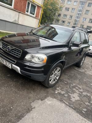Melns Volvo XC90 2011 Kivieli, ar dzinēja tilpumu 2.40 L un nobraukumu 267 tūkst. km par 11000 €, foto  vietnē AUTOMOTO.COM.LV
