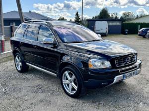 Black Volvo XC90 2011 in Vilnius, with an engine capacity of 2.40 L and mileage of 296 thousand km for 9999 €, photo 3 on AUTOMOTO.COM.LV