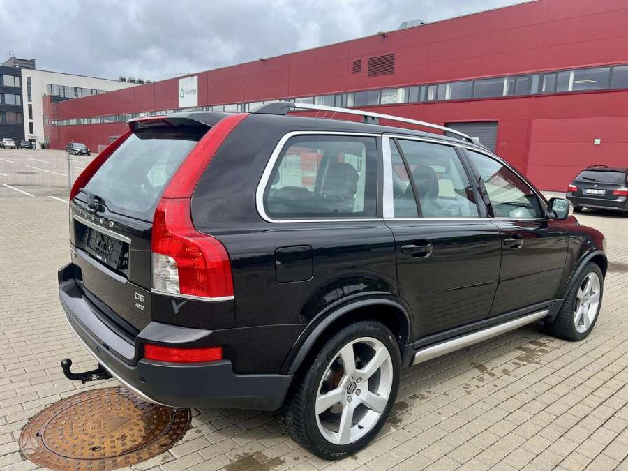 Melns Volvo XC90 2011 Kauņa, ar dzinēja tilpumu 2.40 L un nobraukumu 286 tūkst. km par 9499 €, foto 10 vietnē AUTOMOTO.COM.LV
