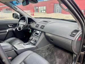 Melns Volvo XC90 2011 Kauņa, ar dzinēja tilpumu 2.40 L un nobraukumu 286 tūkst. km par 9499 €, foto 17 vietnē AUTOMOTO.COM.LV