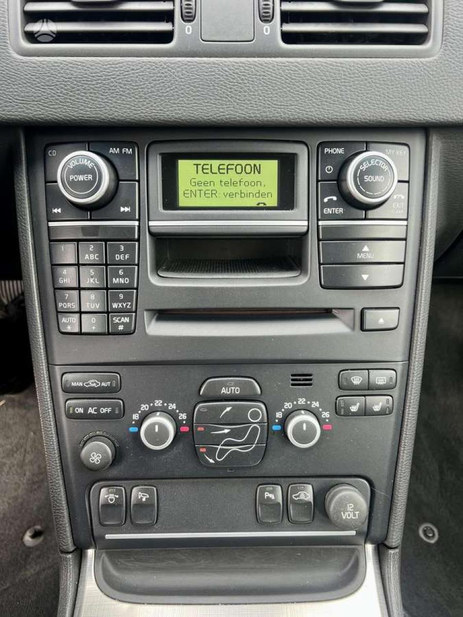 Melns Volvo XC90 2011 Kauņa, ar dzinēja tilpumu 2.40 L un nobraukumu 286 tūkst. km par 9499 €, foto 23 vietnē AUTOMOTO.COM.LV