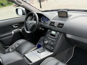 Melns Volvo XC90 2011 Tauragė, ar dzinēja tilpumu 2.40 L un nobraukumu 251 tūkst. km par 8800 €, foto 15 vietnē AUTOMOTO.COM.LV