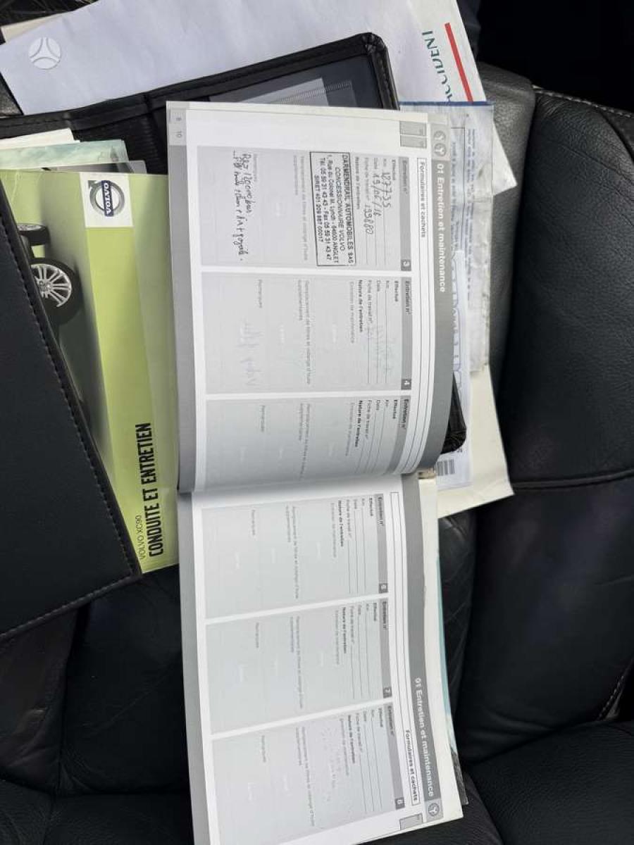 Melns Volvo XC90 2011 Tauragė, ar dzinēja tilpumu 2.40 L un nobraukumu 251 tūkst. km par 8800 €, foto 31 vietnē AUTOMOTO.COM.LV