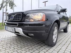 Melns Volvo XC90 2011 Rēzekne, ar dzinēja tilpumu 2.40 L un nobraukumu 291 tūkst. km par 8900 €, foto 3 vietnē AUTOMOTO.COM.LV