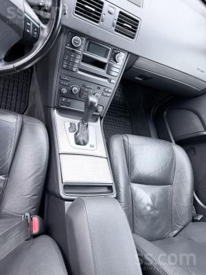 Melns Volvo XC90 2011 Rēzekne, ar dzinēja tilpumu 2.40 L un nobraukumu 291 tūkst. km par 8900 €, foto 10 vietnē AUTOMOTO.COM.LV
