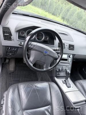Melns Volvo XC90 2011 Rēzekne, ar dzinēja tilpumu 2.40 L un nobraukumu 291 tūkst. km par 8900 €, foto 11 vietnē AUTOMOTO.COM.LV
