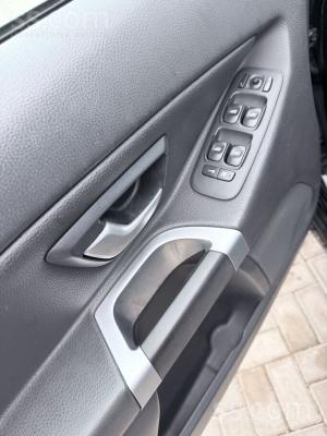 Melns Volvo XC90 2011 Rēzekne, ar dzinēja tilpumu 2.40 L un nobraukumu 291 tūkst. km par 8900 €, foto 13 vietnē AUTOMOTO.COM.LV