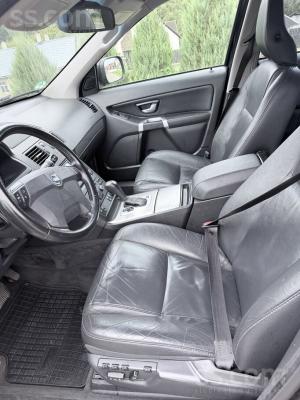 Melns Volvo XC90 2011 Rēzekne, ar dzinēja tilpumu 2.40 L un nobraukumu 291 tūkst. km par 8900 €, foto 14 vietnē AUTOMOTO.COM.LV