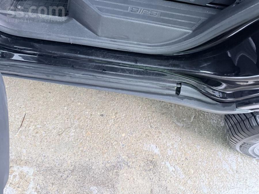 Melns Volvo XC90 2011 Rēzekne, ar dzinēja tilpumu 2.40 L un nobraukumu 291 tūkst. km par 8900 €, foto 21 vietnē AUTOMOTO.COM.LV