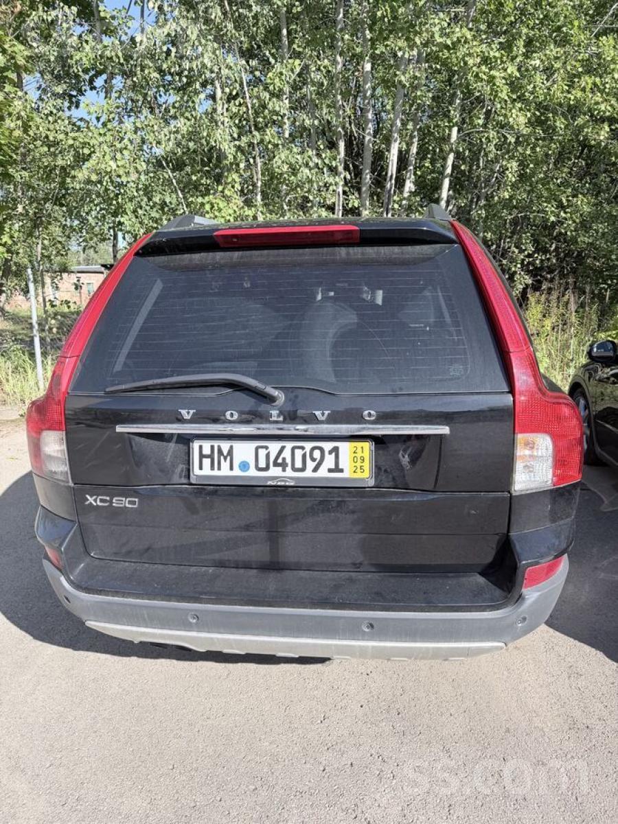 Melns Volvo XC90 2011 Rēzekne, ar dzinēja tilpumu 2.40 L un nobraukumu 291 tūkst. km par 8900 €, foto 30 vietnē AUTOMOTO.COM.LV