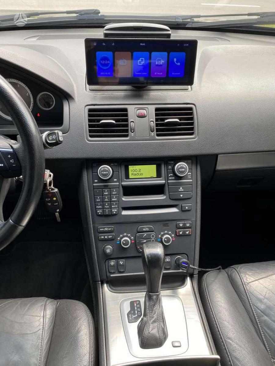 Melns Volvo XC90 2011 Marijampole, ar dzinēja tilpumu 2.40 L un nobraukumu 286 tūkst. km par 10650 €, foto 36 vietnē AUTOMOTO.COM.LV