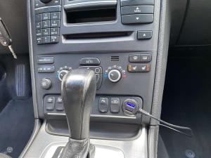 Melns Volvo XC90 2011 Marijampole, ar dzinēja tilpumu 2.40 L un nobraukumu 286 tūkst. km par 10650 €, foto 42 vietnē AUTOMOTO.COM.LV