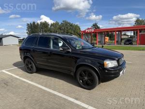Melns Volvo XC90 2011 Rīga, ar dzinēja tilpumu 2.40 L un nobraukumu 290 tūkst. km par 9700 €, foto  vietnē AUTOMOTO.COM.LV