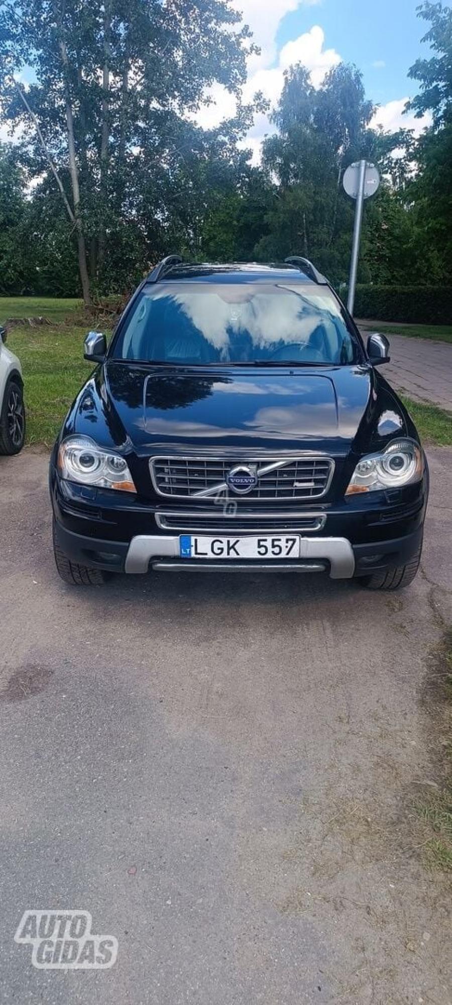 Melns Volvo XC90 2011 Panevēža, ar dzinēja tilpumu 2.40 L un nobraukumu 420 tūkst. km par 7200 €, foto 1 vietnē AUTOMOTO.COM.LV