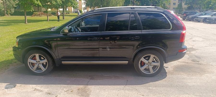 Melns Volvo XC90 2011 Panevēža, ar dzinēja tilpumu 2.40 L un nobraukumu 420 tūkst. km par 7200 €, foto 7 vietnē AUTOMOTO.COM.LV
