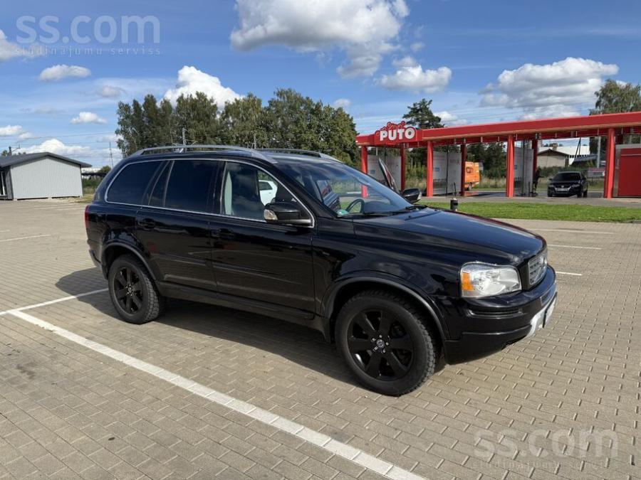 Melns Volvo XC90 2011 Rīga, ar dzinēja tilpumu 2.40 L un nobraukumu 290 tūkst. km par 9250 €, foto 1 vietnē AUTOMOTO.COM.LV
