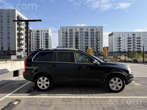 Melns Volvo XC90 2011 Rīga, ar dzinēja tilpumu 2.40 L un nobraukumu 420 tūkst. km par 8150 €, foto 4 vietnē AUTOMOTO.COM.LV