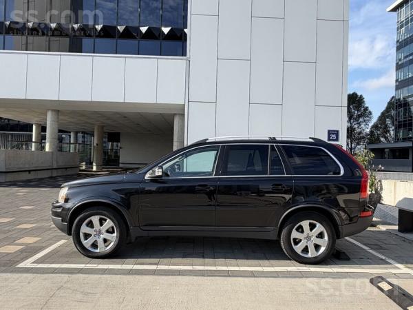 Melns Volvo XC90 2011 Rīga, ar dzinēja tilpumu 2.40 L un nobraukumu 420 tūkst. km par 8150 €, foto 5 vietnē AUTOMOTO.COM.LV