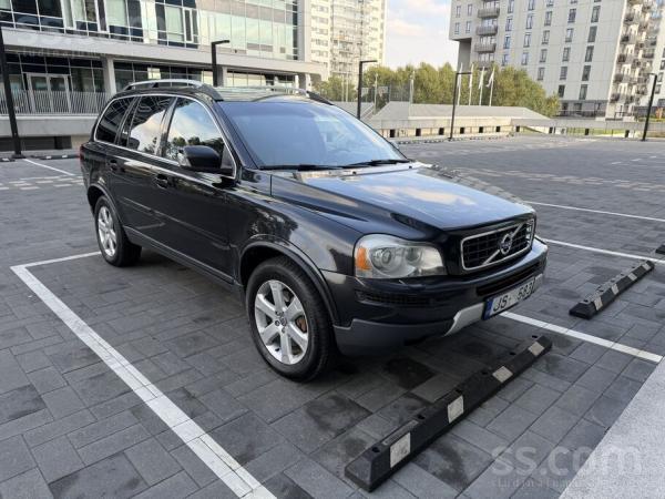 Melns Volvo XC90 2011 Rīga, ar dzinēja tilpumu 2.40 L un nobraukumu 420 tūkst. km par 8150 €, foto 7 vietnē AUTOMOTO.COM.LV