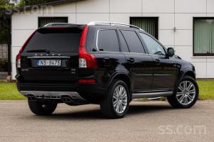 Melns Volvo XC90 2012 Jelgava, ar dzinēja tilpumu 2.40 L un nobraukumu 287 tūkst. km par 11850 €, foto 4 vietnē AUTOMOTO.COM.LV