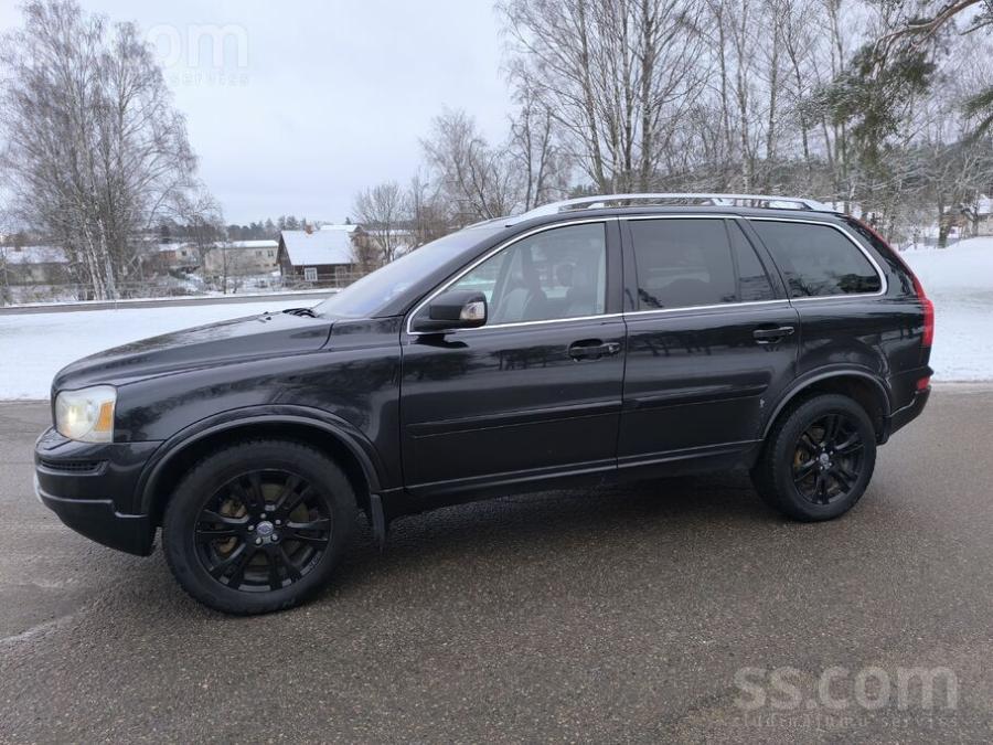 Black Volvo XC90 2012 in Valka, with an engine capacity of 2.40 L and mileage of 439 thousand km for 5999 €, photo 2 on AUTOMOTO.COM.LV