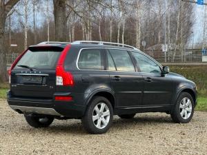 Black Volvo XC90 2012 in Jelgava, with an engine capacity of 2.40 L and mileage of 0 thousand km for 10500 €, photo 4 on AUTOMOTO.COM.LV
