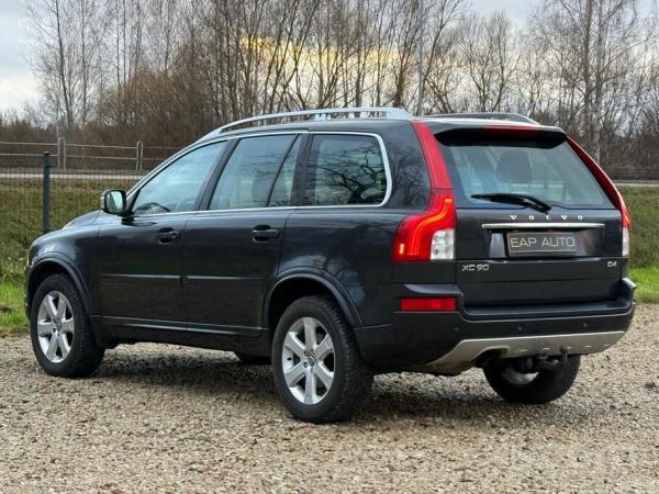 Black Volvo XC90 2012 in Jelgava, with an engine capacity of 2.40 L and mileage of 0 thousand km for 10650 €, photo 6 on AUTOMOTO.COM.LV
