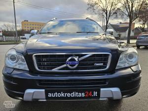 Black Volvo XC90 2012 in Siauliai, with an engine capacity of 2.40 L and mileage of 289 thousand km for 12450 €, photo 2 on AUTOMOTO.COM.LV