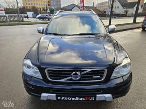 Black Volvo XC90 2012 in Siauliai, with an engine capacity of 2.40 L and mileage of 289 thousand km for 12450 €, photo 3 on AUTOMOTO.COM.LV