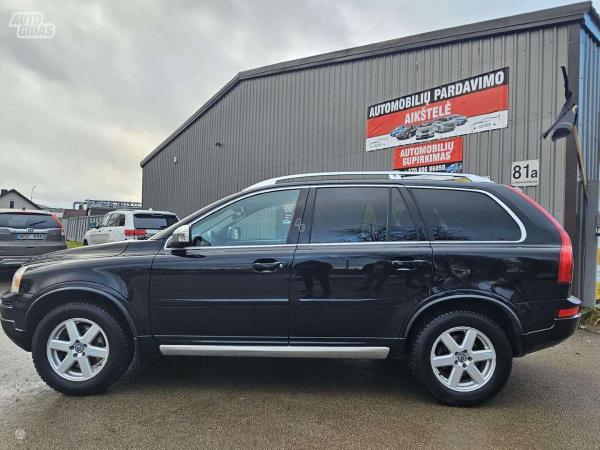 Black Volvo XC90 2012 in Siauliai, with an engine capacity of 2.40 L and mileage of 289 thousand km for 12450 €, photo 7 on AUTOMOTO.COM.LV
