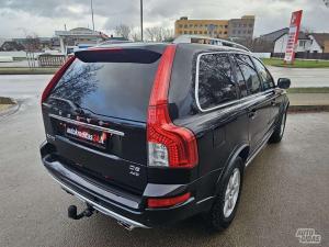 Black Volvo XC90 2012 in Siauliai, with an engine capacity of 2.40 L and mileage of 289 thousand km for 12450 €, photo 8 on AUTOMOTO.COM.LV
