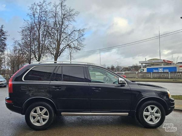 Black Volvo XC90 2012 in Siauliai, with an engine capacity of 2.40 L and mileage of 289 thousand km for 12450 €, photo 10 on AUTOMOTO.COM.LV