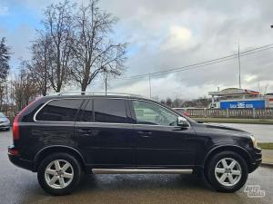 Black Volvo XC90 2012 in Siauliai, with an engine capacity of 2.40 L and mileage of 289 thousand km for 12450 €, photo 10 on AUTOMOTO.COM.LV