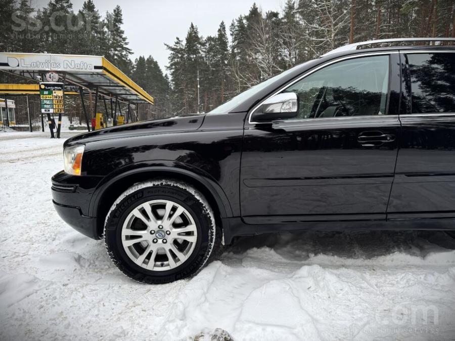 Melns Volvo XC90 2012 Rīga, ar dzinēja tilpumu 2.40 L un nobraukumu 259 tūkst. km par 12650 €, foto 15 vietnē AUTOMOTO.COM.LV